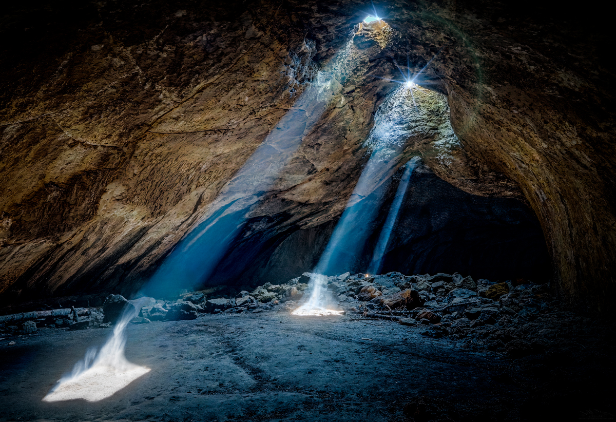 Skylight Cave in Central Oregon: Tips for Stunning Photos - Firefall ...